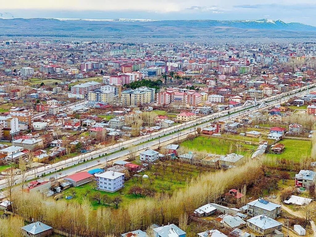 VAN ERCİŞ AŞİRETLERİ HANGİLERİDİR – Erciş Aşiretleri İsimleri – Bernamegeh